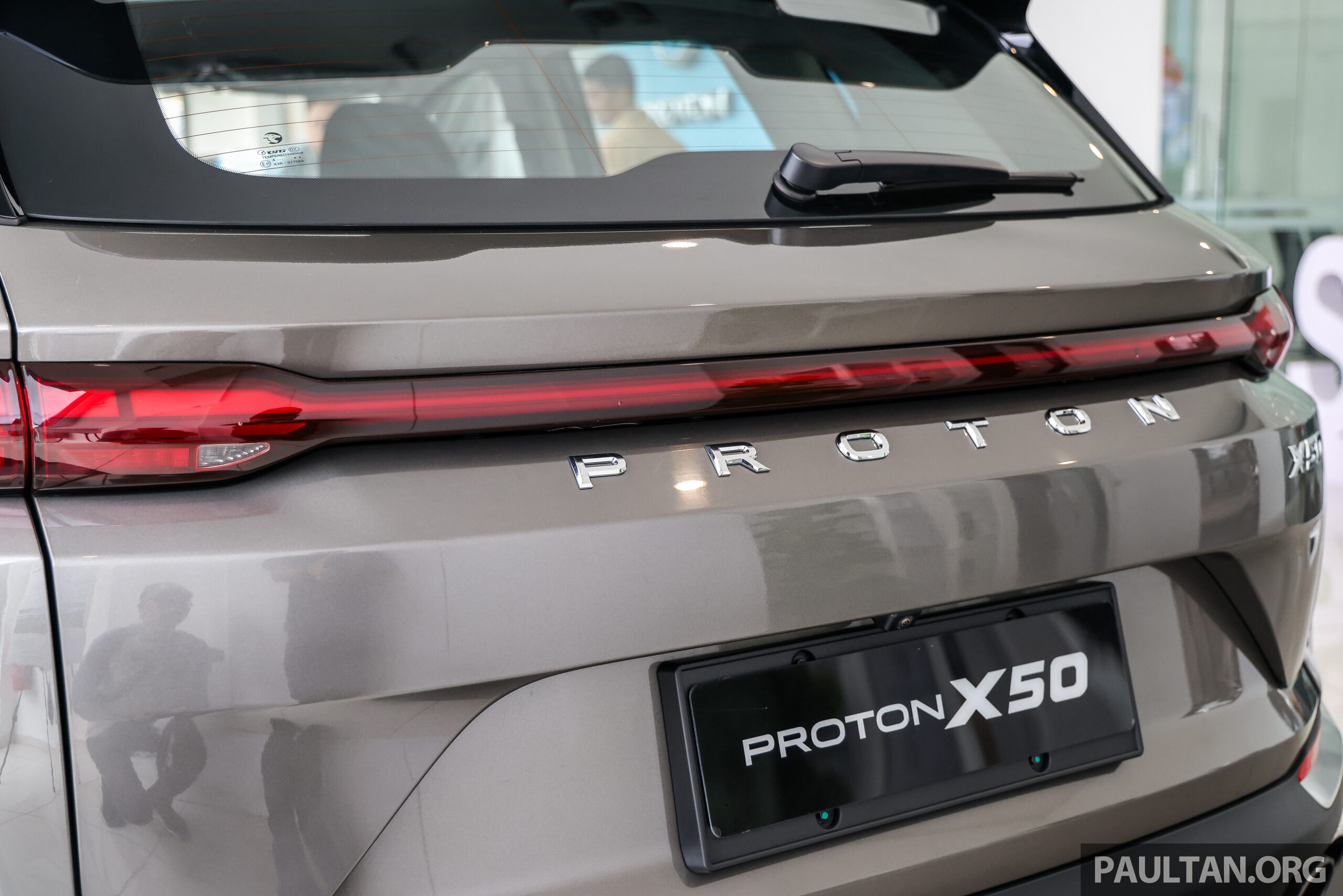 2025 Proton X50 1.5 Executive 陈列室实拍, 定位车系最入门, 搭载同样引擎, 手动绒布座椅, 17寸轮毂, 没 ...