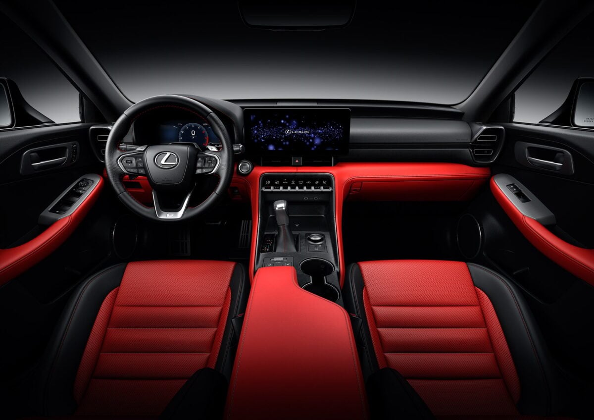 第三次中期小改款！2026 Lexus IS 首发登场！外型更张扬、内饰设计全面革新，续提供 IS 350、IS 300h 两种版本 2026 ...