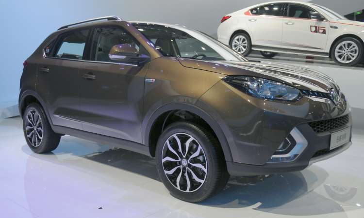 Shanghai 2015: MG GS unveiled, with 217 hp 2.0 turbo - paultan.org