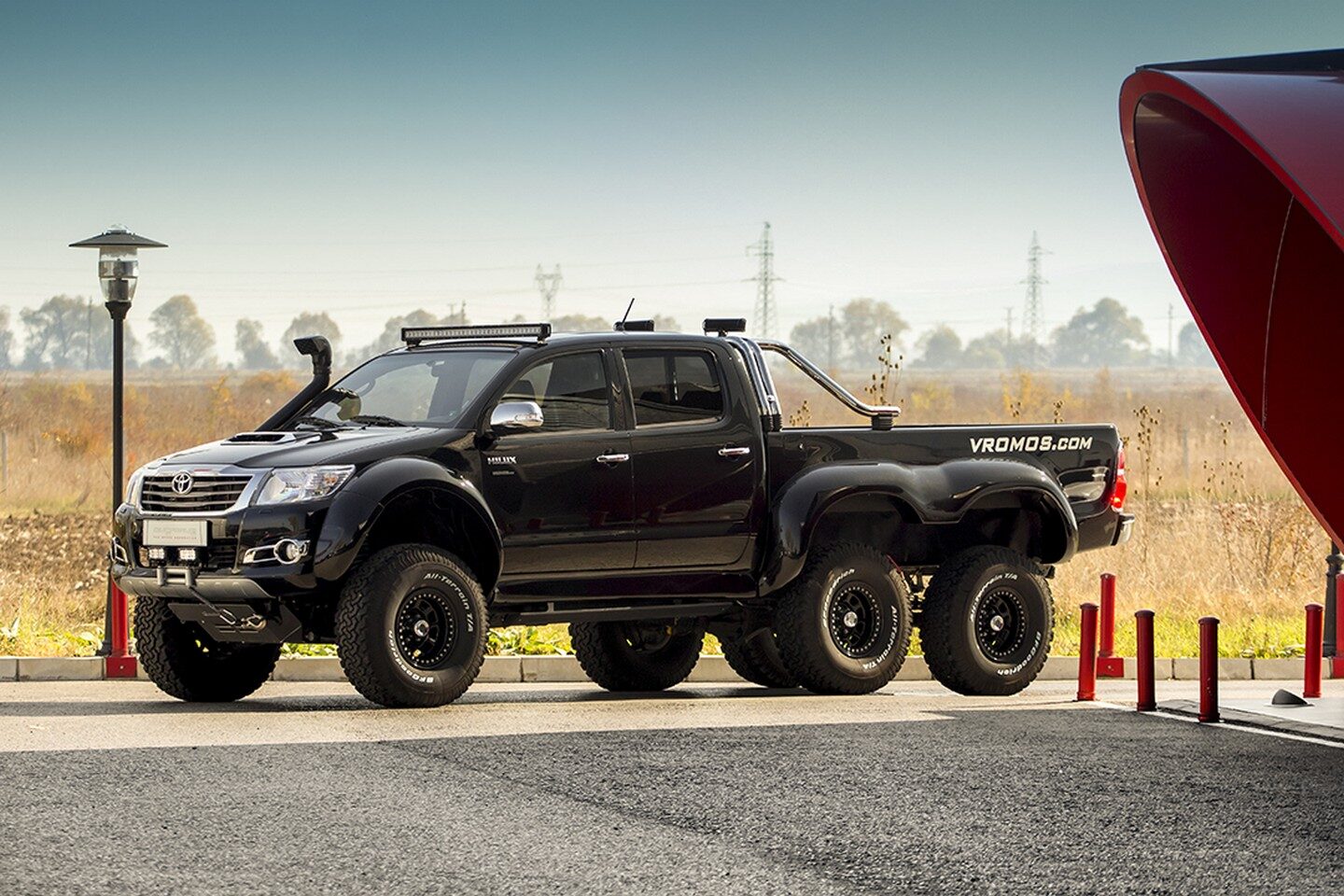 Vromos_Toyota_Hilux_6x6_2 - Paul Tan's Automotive News