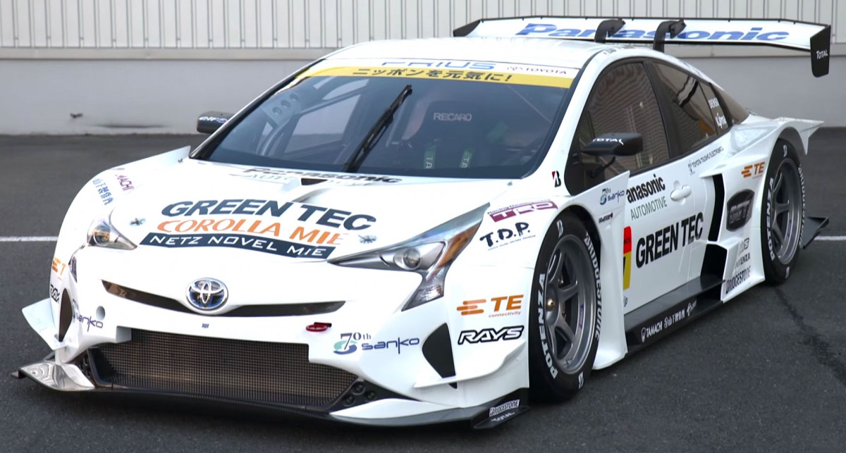 Toyota Prius GT300 racer debuts at Tokyo Auto Salon - paultan.org