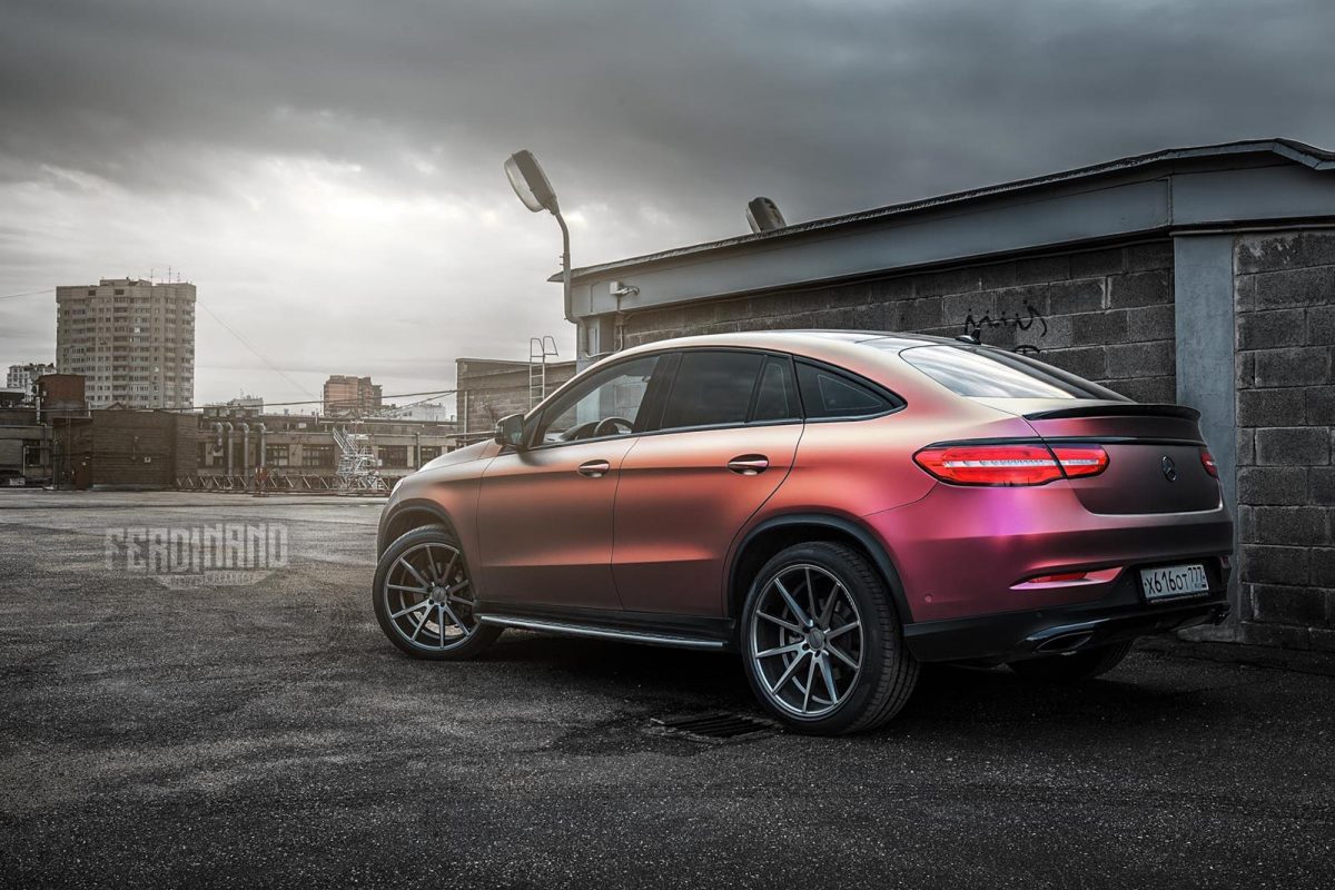 Mercedes-Benz GLE Coupe gets "multicolour" wrap - paultan.org