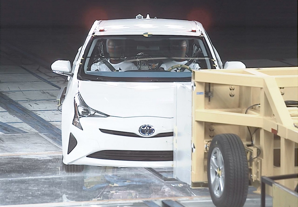 Toyota showcases safety R&D - oblique crash test, advanced driving ...