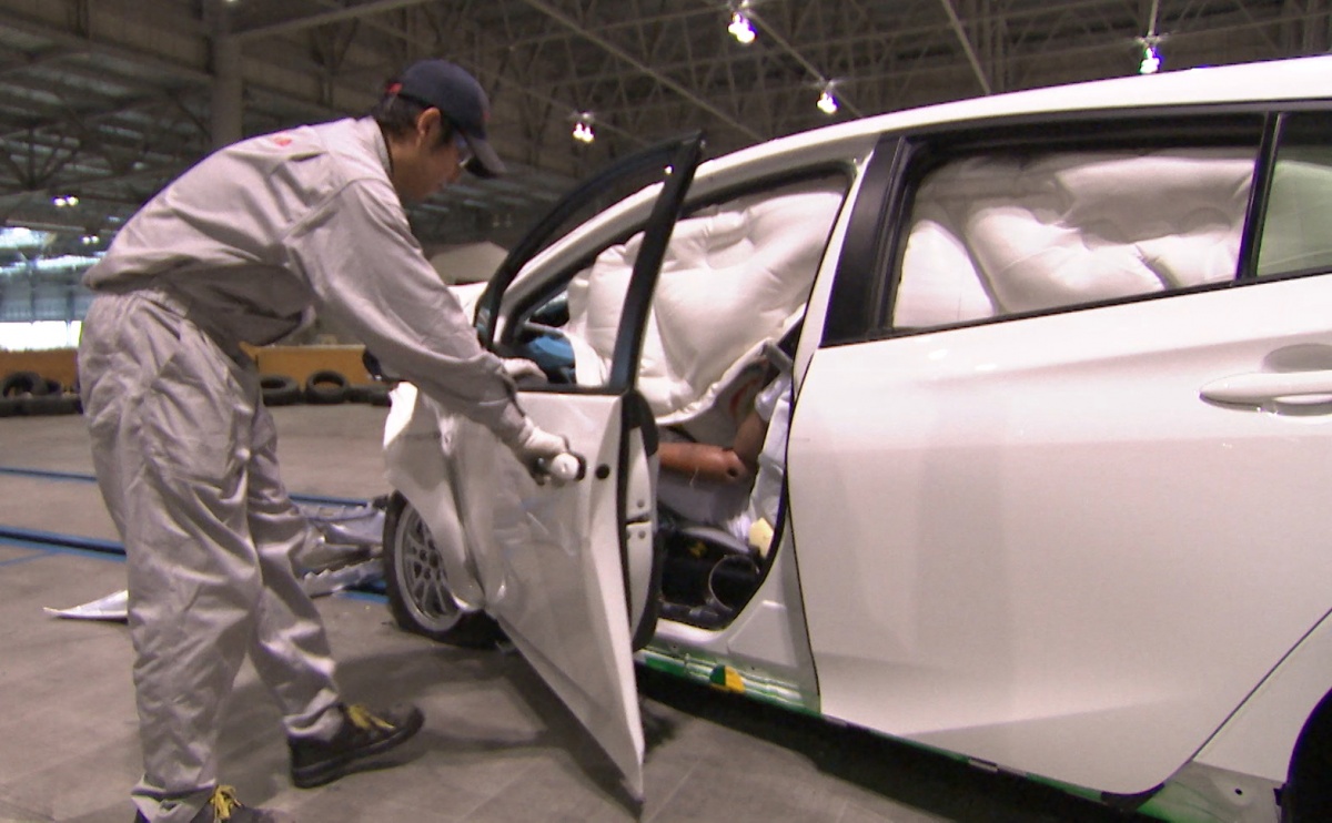Toyota showcases safety R&D - oblique crash test, advanced driving ...
