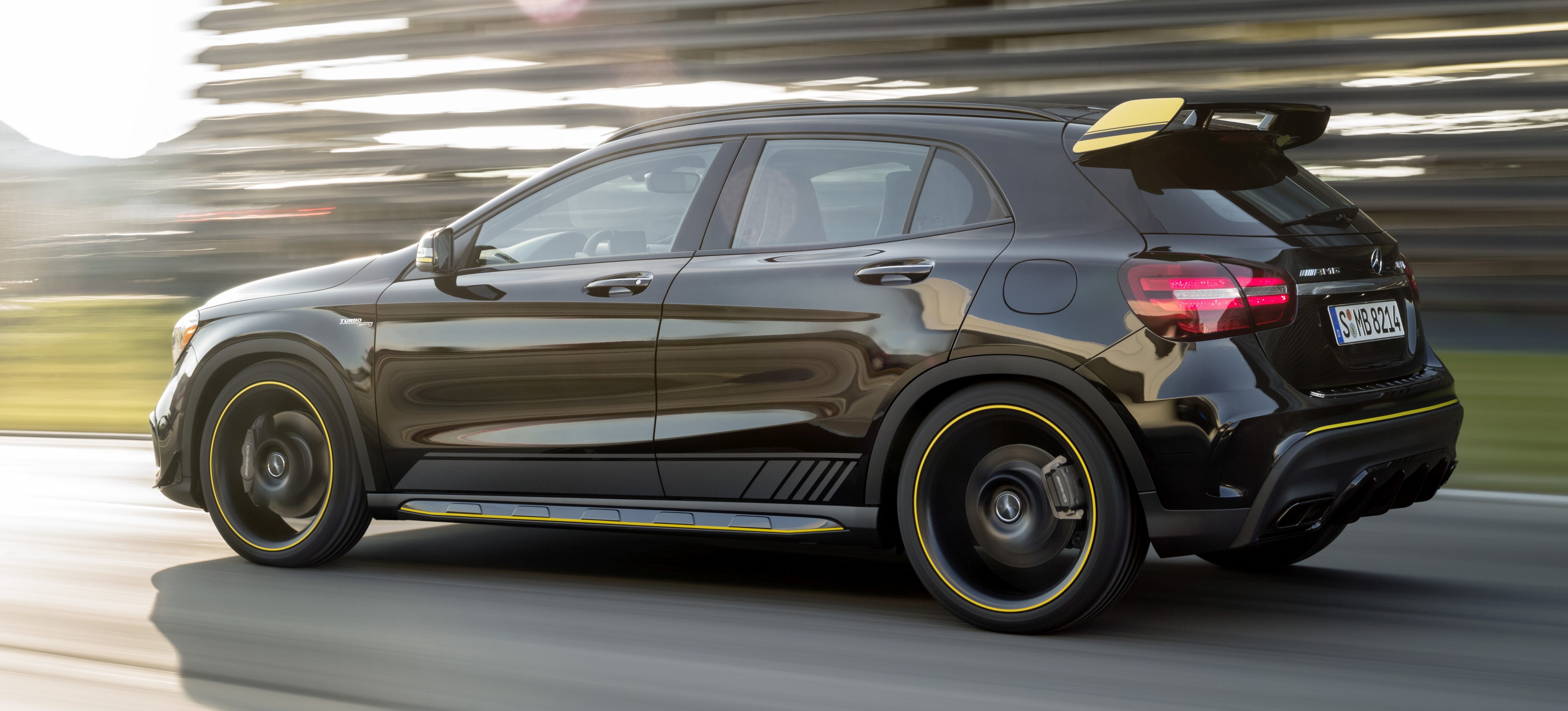 Mercedes-Benz AMG GLA 45 4MATIC Yellow Night Edition, X156 (2017 ...