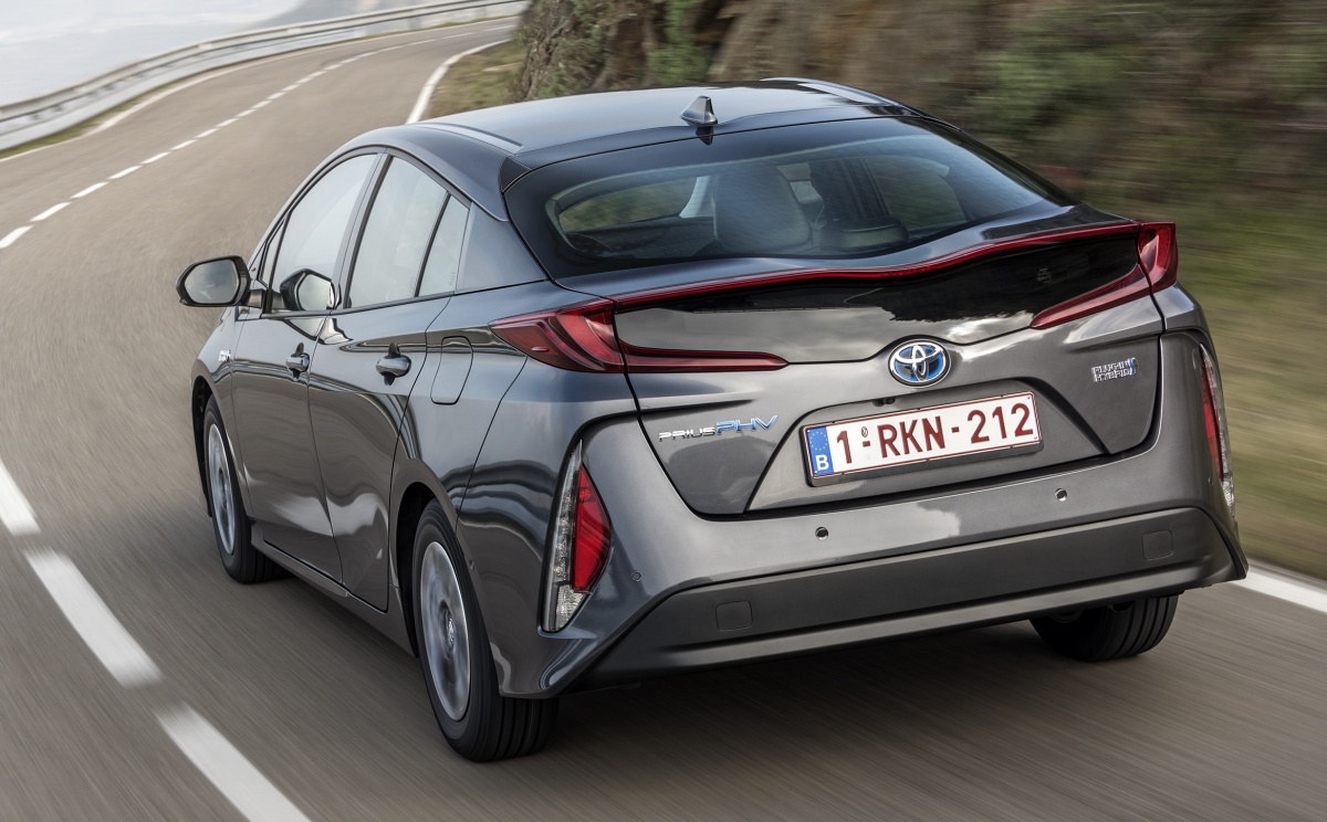 New Toyota Prius Plug-in Hybrid - double the EV range - paultan.org