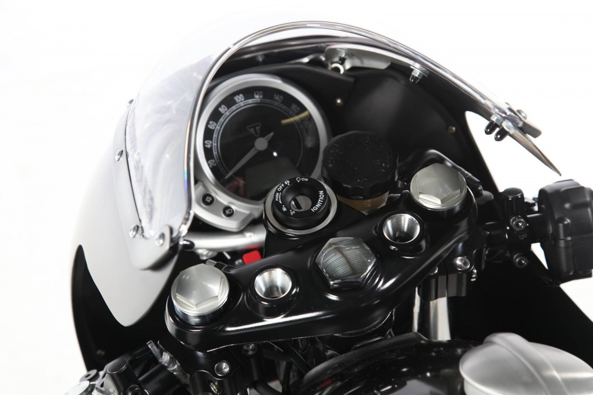 Triumph Bonneville Street Twin - the "Salt Flat Racer" - paultan.org