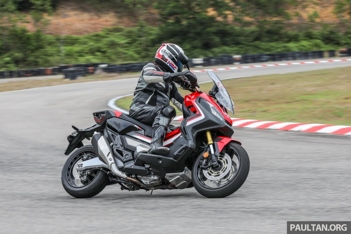 FIRST RIDE: 2017 Honda X-ADV adventure scooter - paultan.org