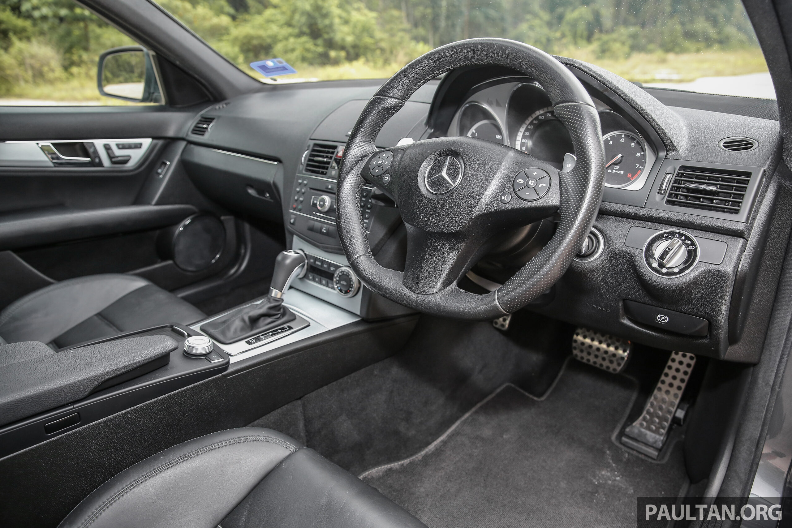 Mercedes_W204_C63AMG_Int-1 - Paul Tan's Automotive News