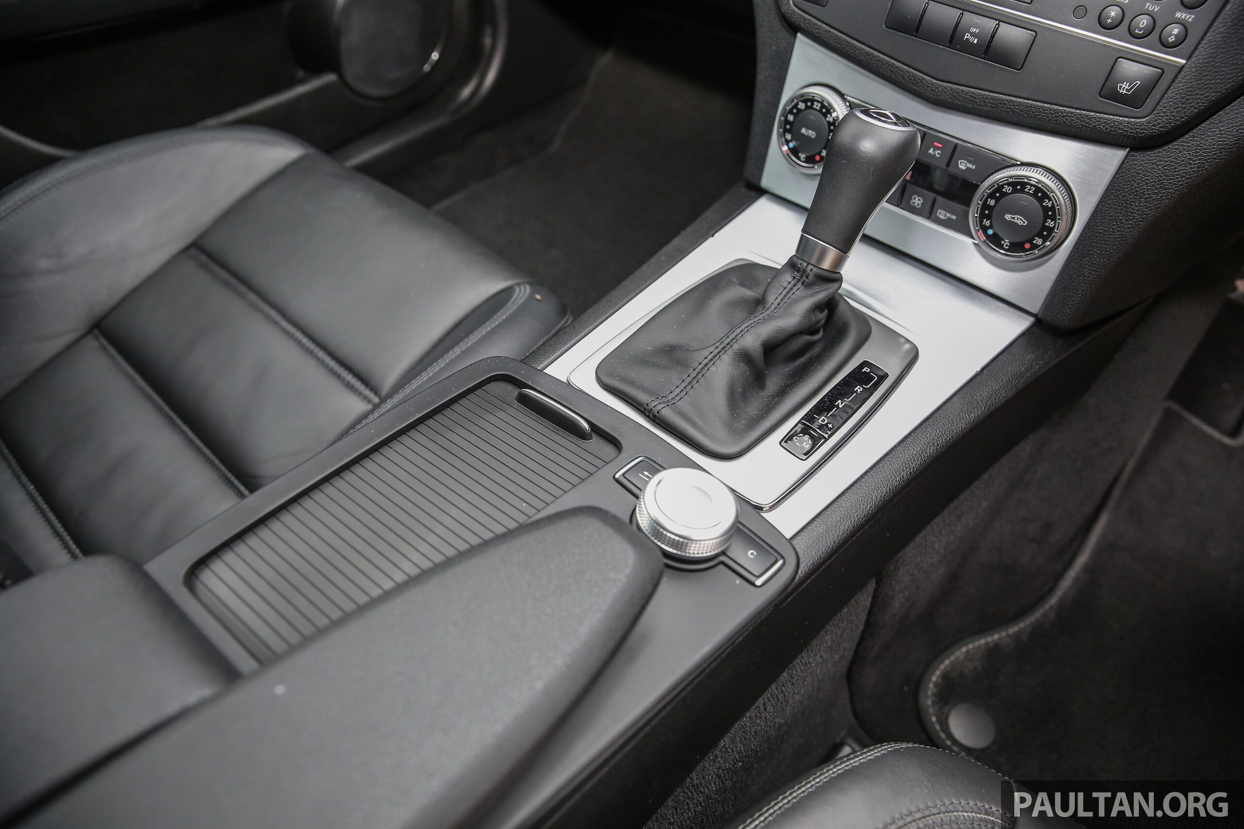 Mercedes_W204_C63AMG_Int-10 - Paul Tan's Automotive News