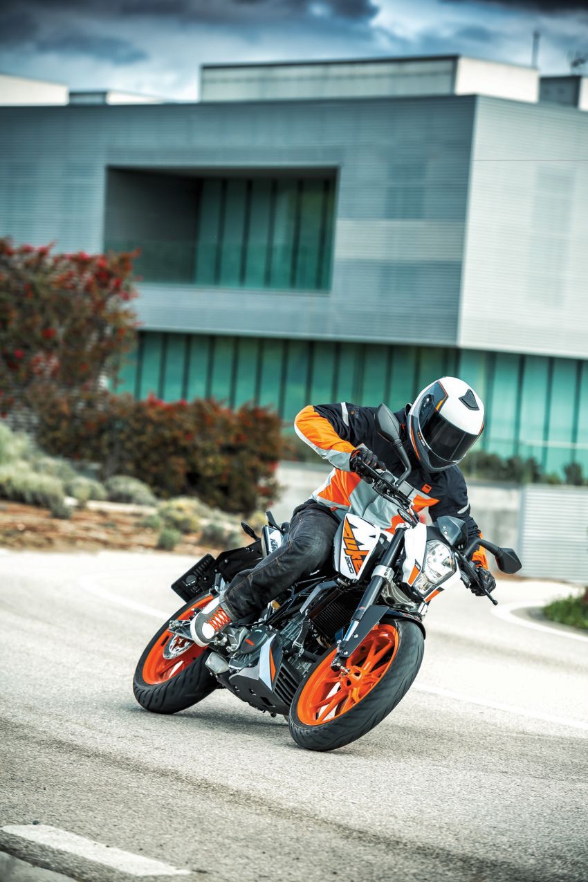 KTM Duke 200 2018 BM-9 - Paul Tan's Automotive News