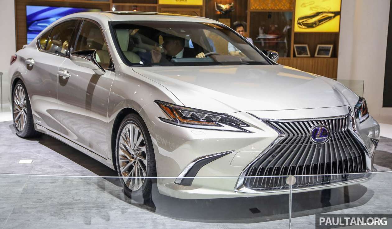 GIIAS 2018: New Lexus ES 300h launched in Indonesia - paultan.org
