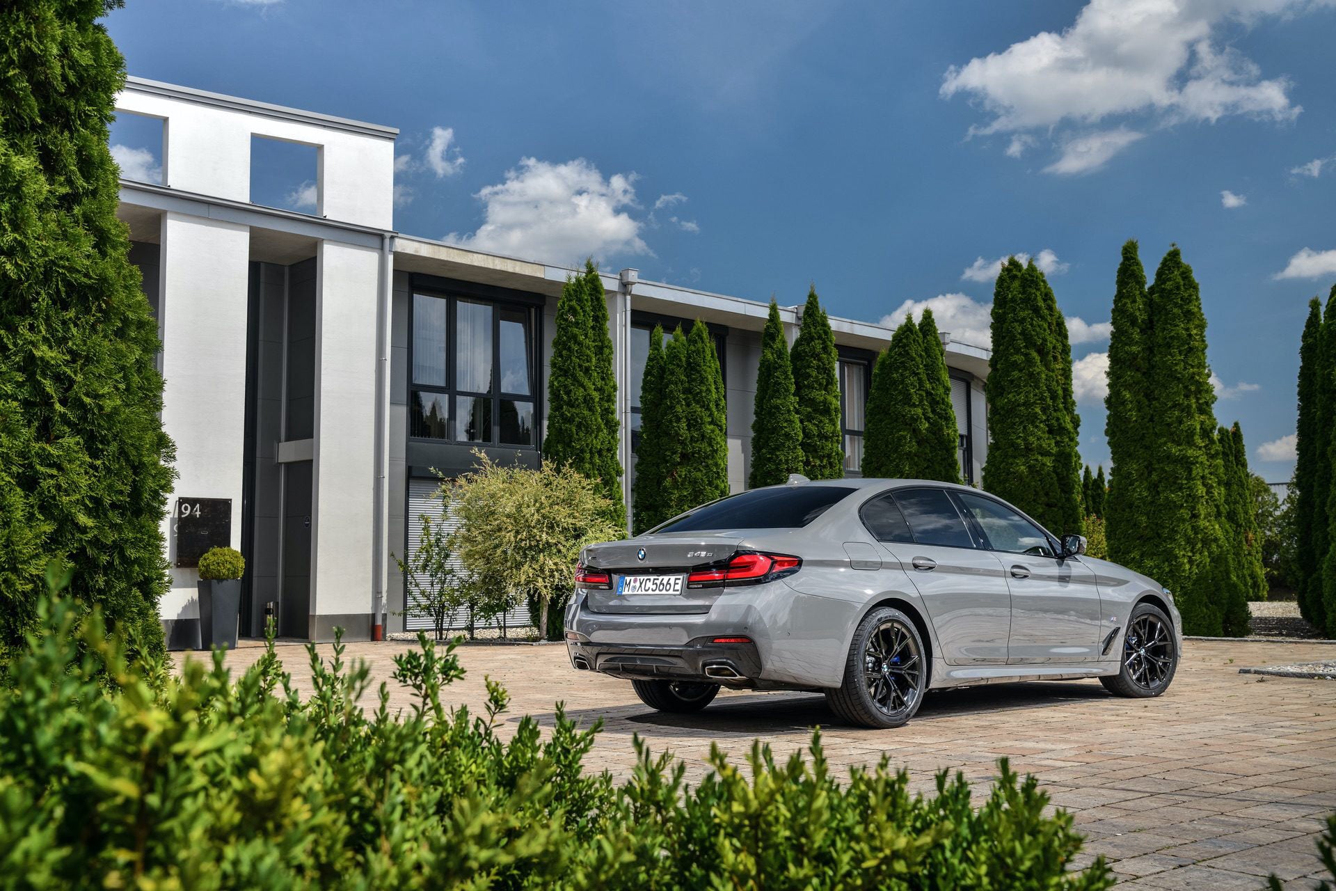 2021 G30 BMW 545e xDrive Exterior - Paul Tan's Automotive News