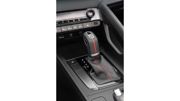 2021-hyundai-elantra-n-line-sedan-interior-closeups_BM - Paul Tan's ...