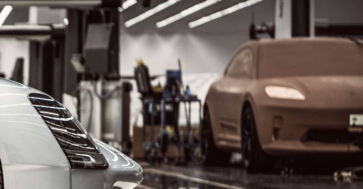 Porsche Macan clay model - electric successor seen? - paultan.org