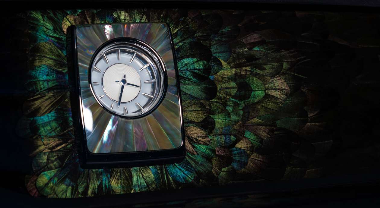 Rolls-Royce Phantom 'Iridescent Opulence' features over 3,000 bird ...