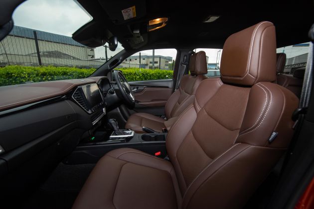 2021 Isuzu D-Max V-Cross Interior - Paul Tan's Automotive News