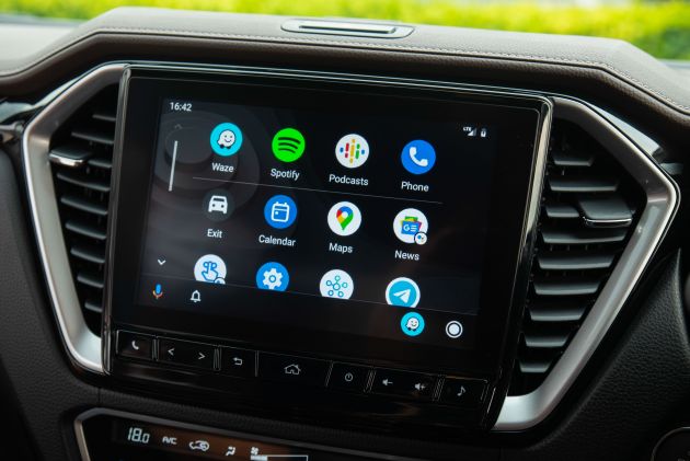 2021 Isuzu D-Max V-Cross Interior - Paul Tan's Automotive News