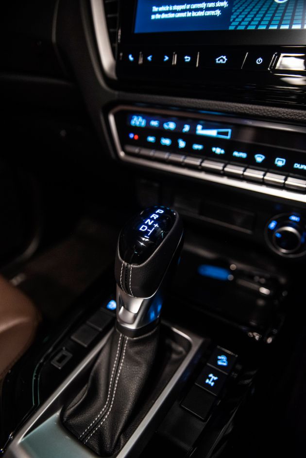 2021 Isuzu D-Max V-Cross Interior - Paul Tan's Automotive News