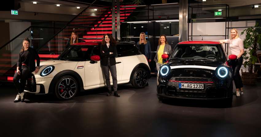 MINI Cooper Pat Moss Edition debuts on International Women's Day ...