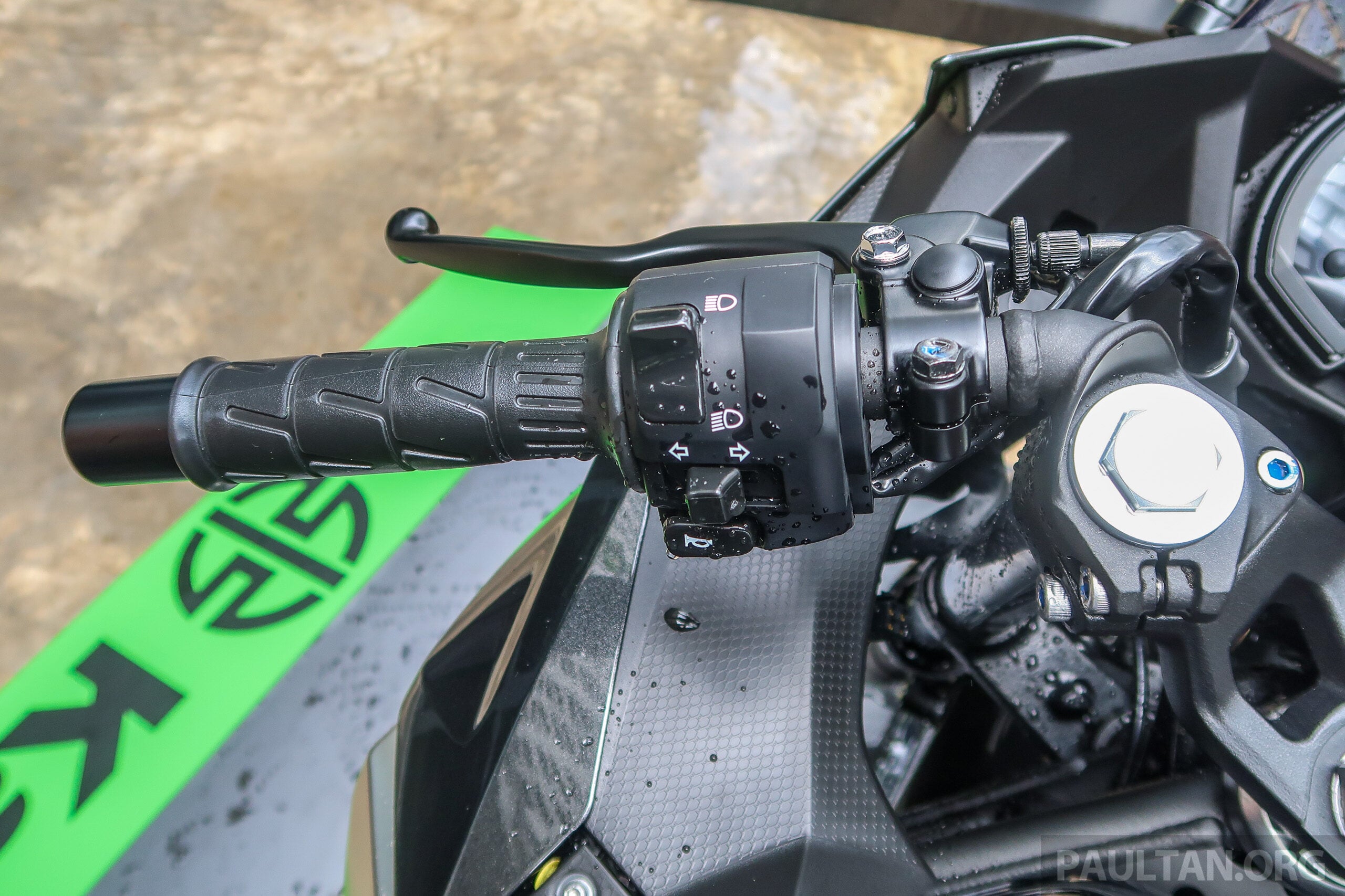 Modenas Ninja 250 ABS Malaysia BM-19 - Paul Tan's Automotive News