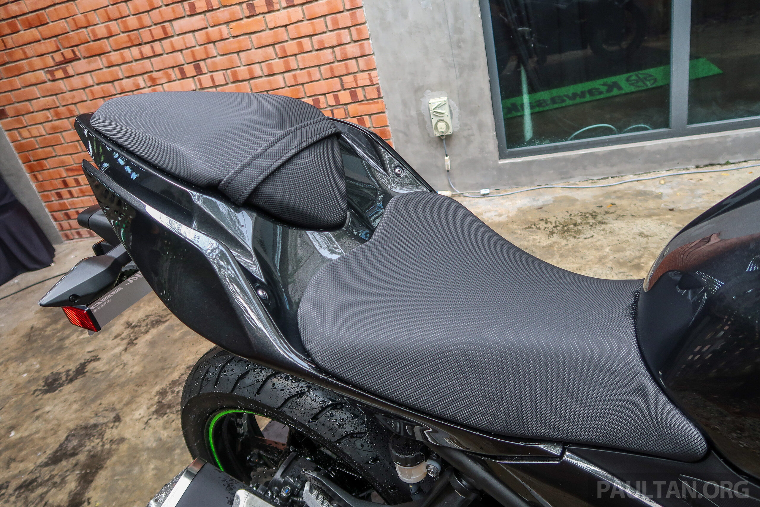 Modenas Ninja 250 ABS Malaysia BM-27 - Paul Tan's Automotive News