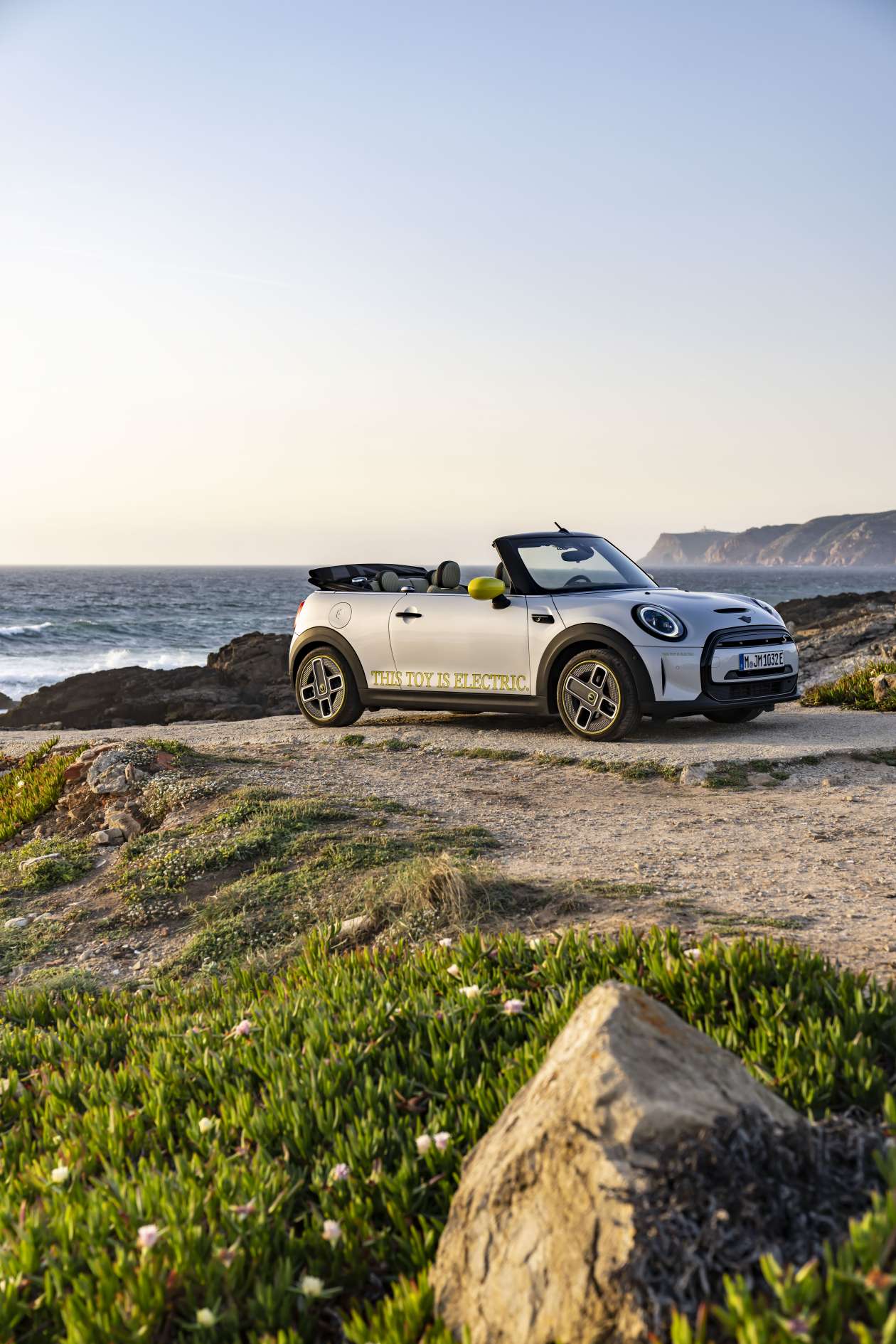 electric-mini-cooper-se-convertible-portugal-54 - Paul Tan's Automotive ...