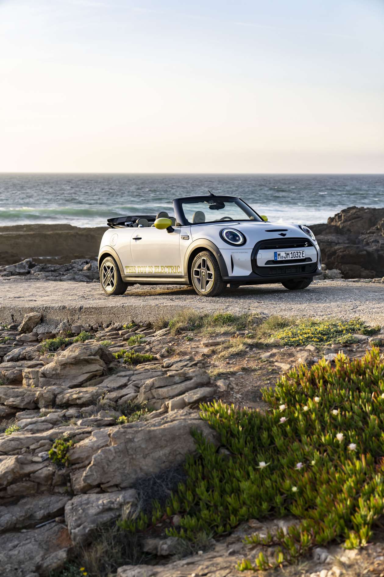 electric-mini-cooper-se-convertible-portugal-59 - Paul Tan's Automotive ...