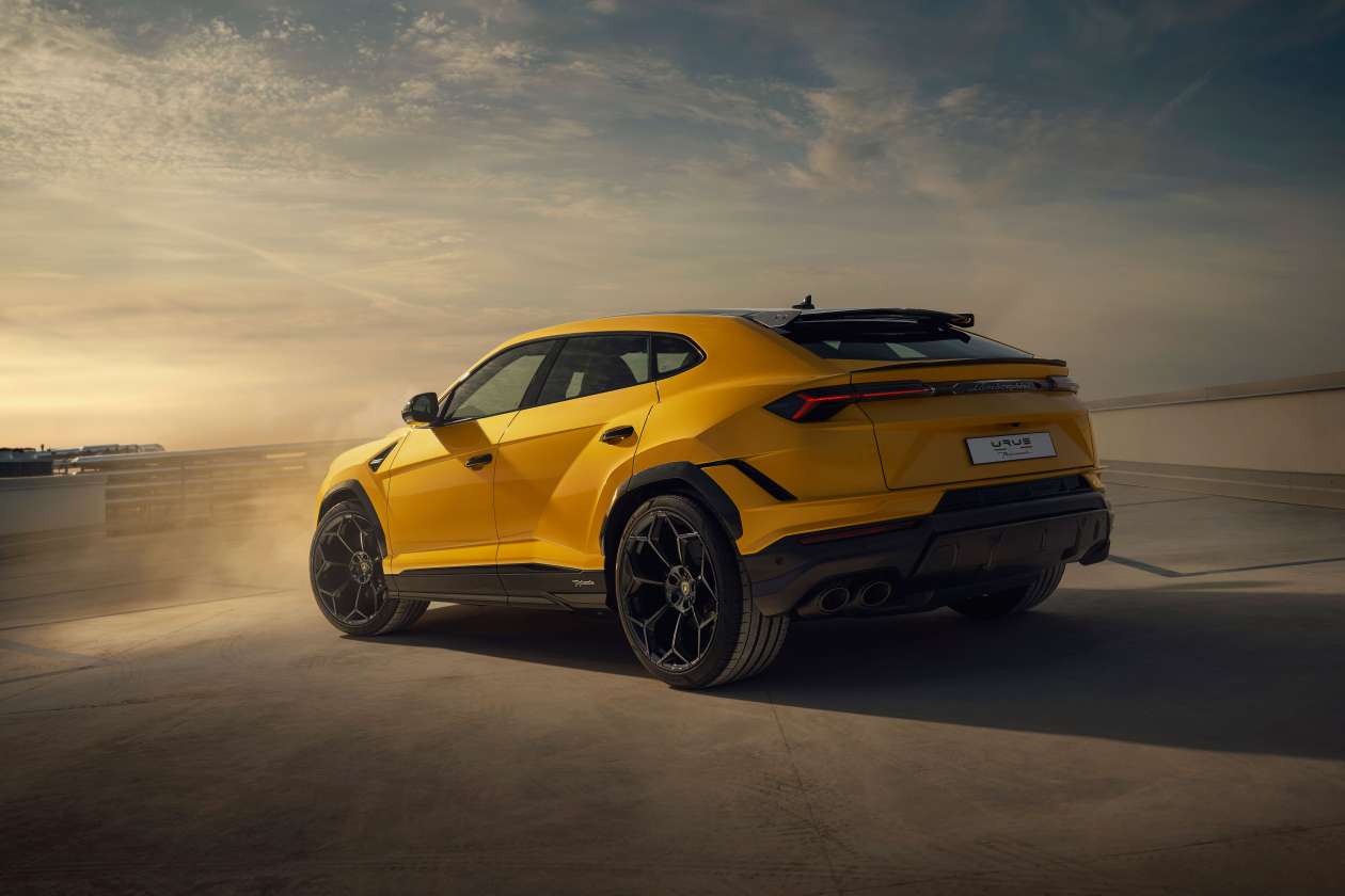 2022-lamborghini-urus-performante-19 - Paul Tan's Automotive News