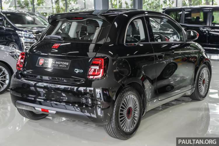 New Fiat 500 Electric in Malaysia - hatch and Cabrio, 320 km EV range ...