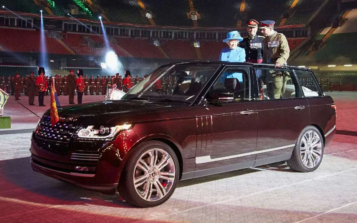 Queen Elizabeth II cars-12 - Paul Tan's Automotive News Queen Elizabeth II cars-12 - Paul Tan's Automotive News
