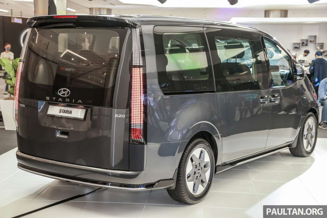 Hyundai Staria 10 seater - Paul Tan's Automotive News