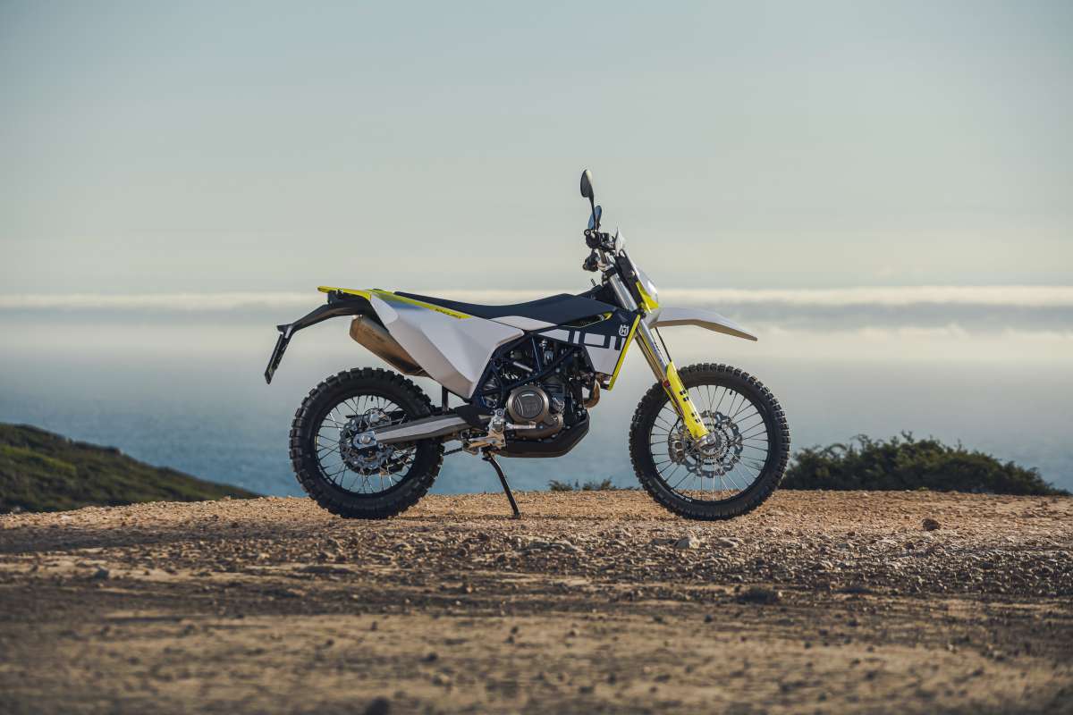 Husqvarna 701 Enduro 2023 BM-6 - Paul Tan's Automotive News