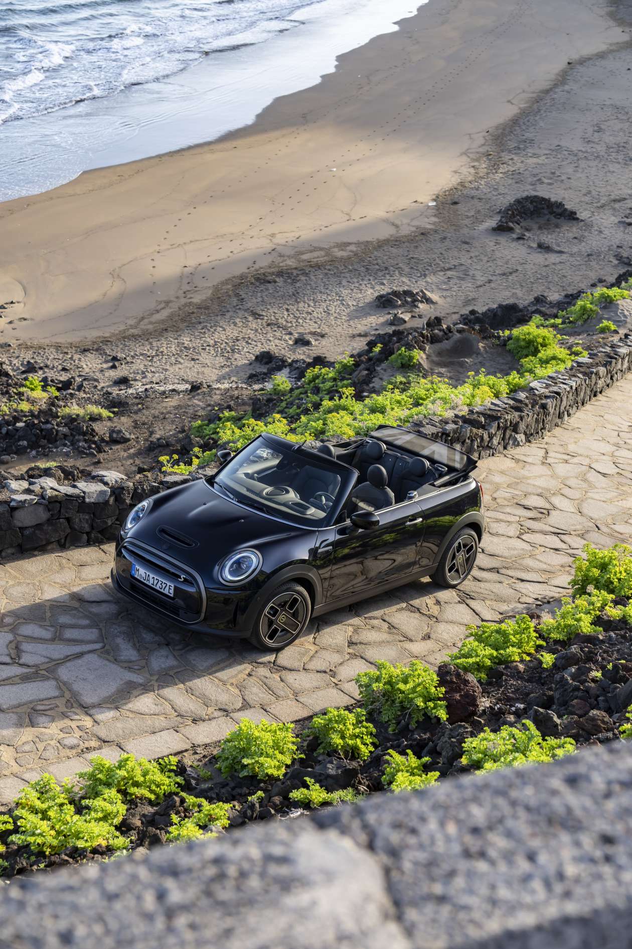 mini-cooper-se-convertible-106 - Paul Tan's Automotive News