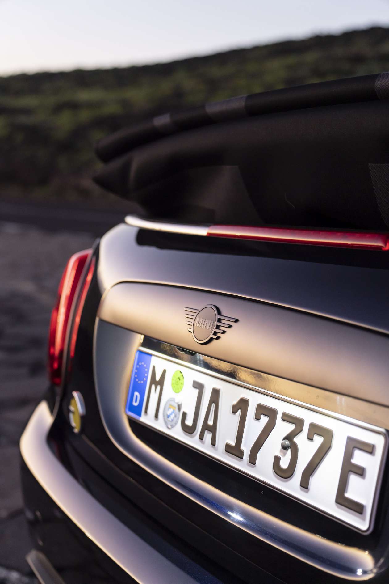 mini-cooper-se-convertible-137 - Paul Tan's Automotive News