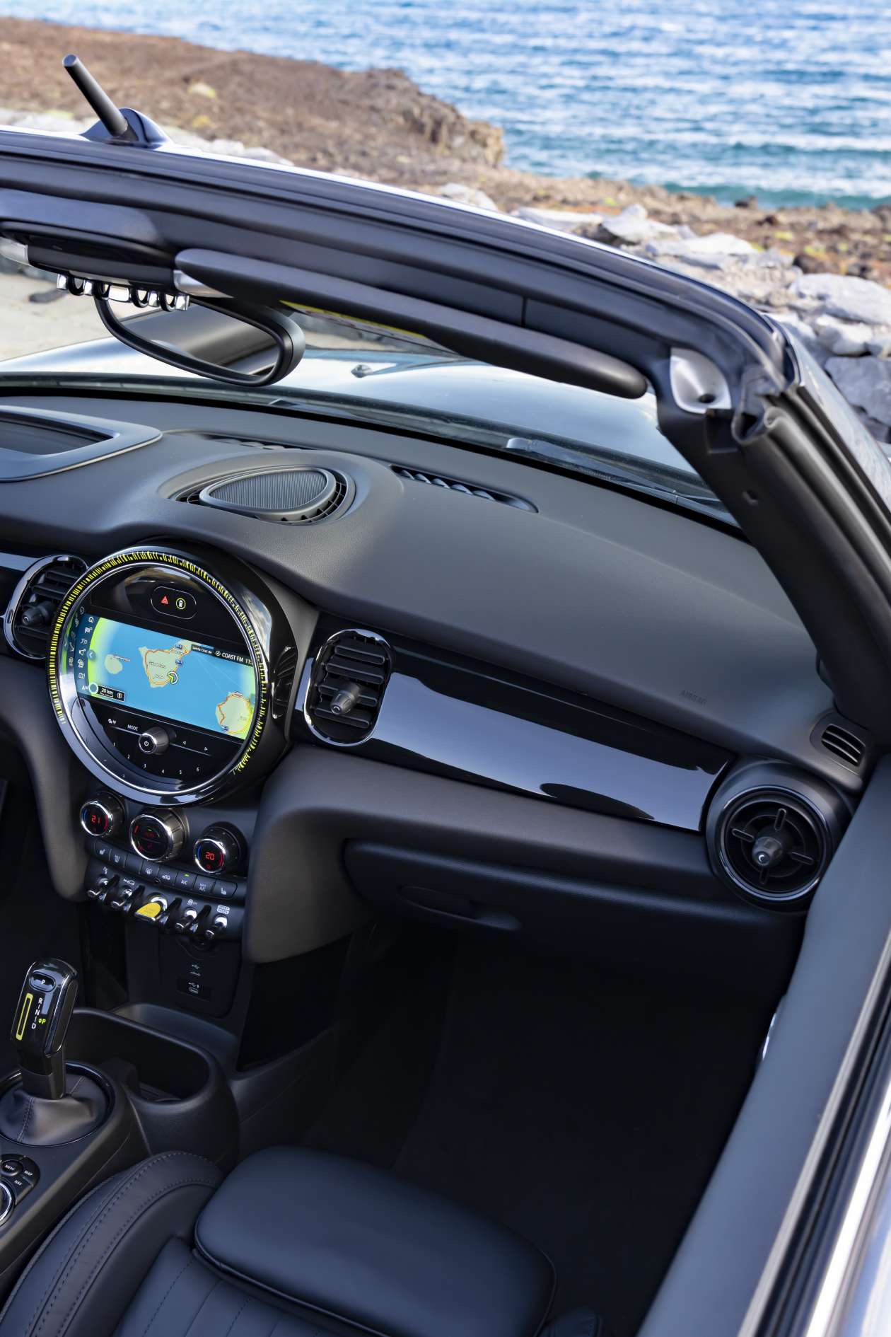 mini-cooper-se-convertible-161 - Paul Tan's Automotive News