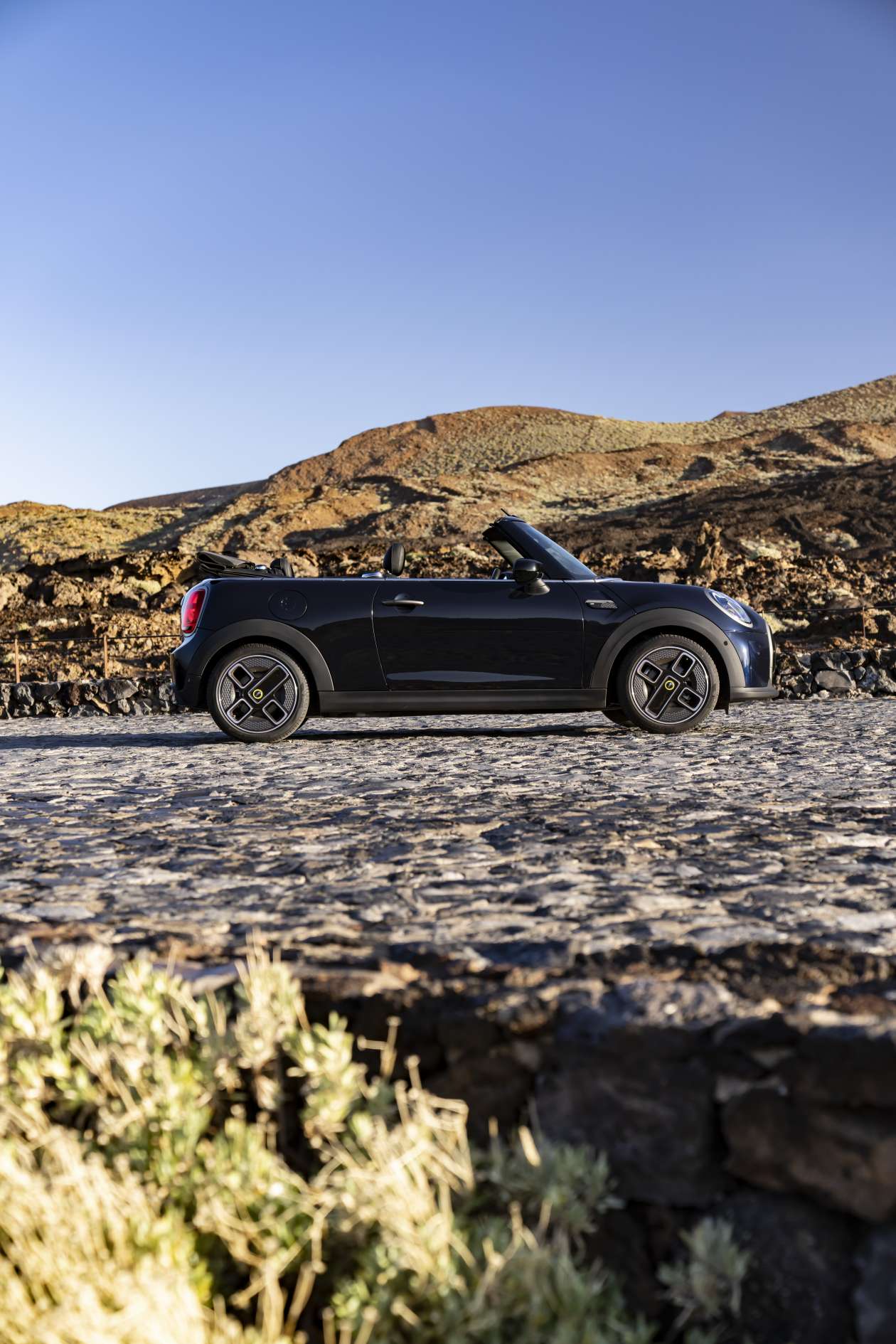 mini-cooper-se-convertible-93 - Paul Tan's Automotive News