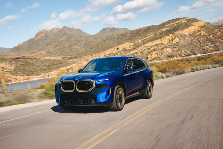 2023 BMW XM Marina Bay Blue Metallic-Phoenix media drive-11 - Paul Tan ...