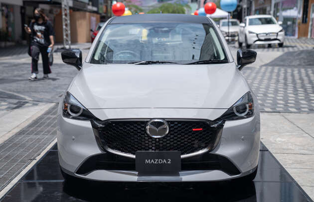 2023 Mazda 2 facelift 1.5 XDL hatchback Aero Grey Headlight 5_BM - Paul ...