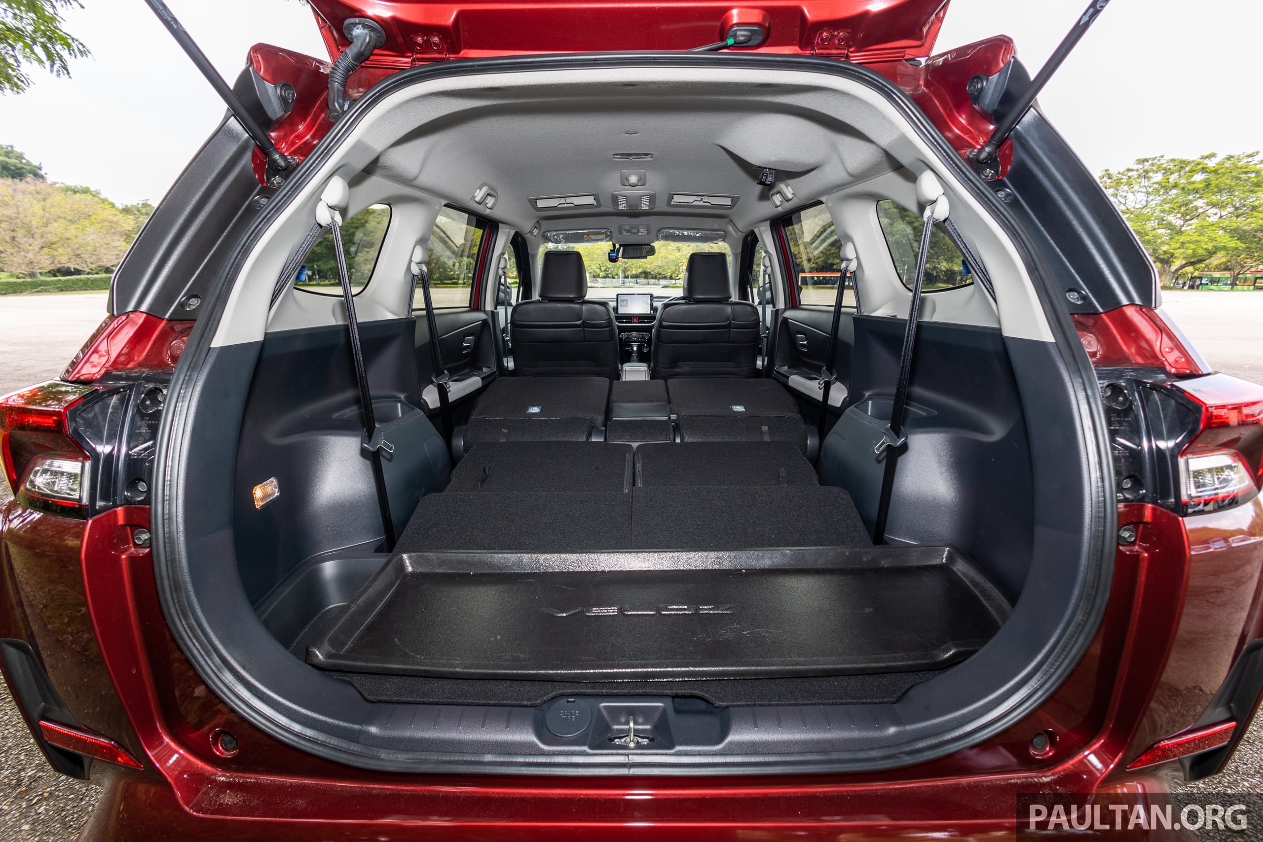 2022 Toyota Veloz Malaysia_Int-115 - Paul Tan's Automotive News