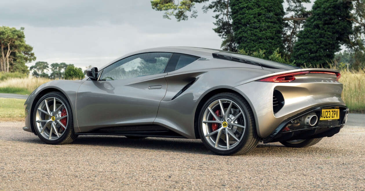 Lotus Emira i4 First Edition sudah boleh ditempah di M'sia - enjin ...