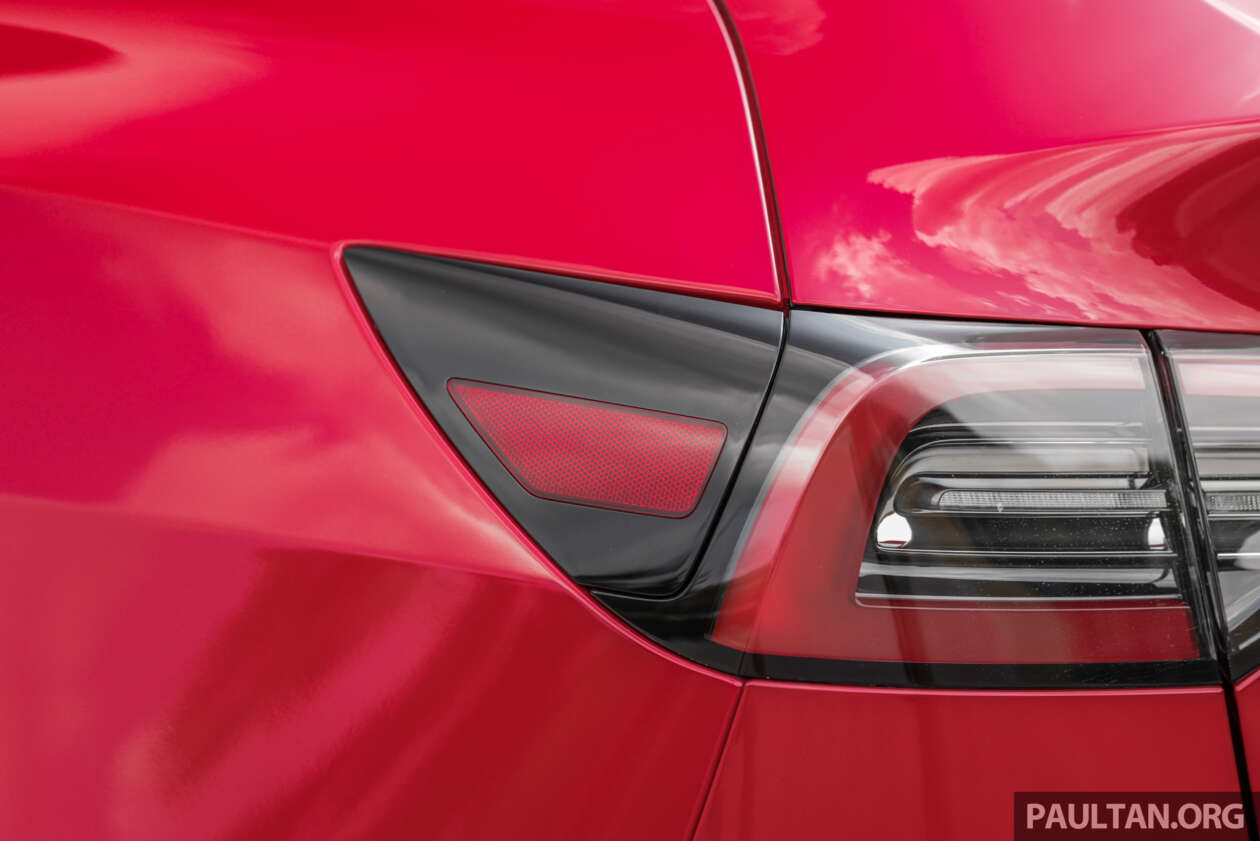 2023_Tesla_Model_Y_Standard_Range_RWD_Malaysia_Ext-37 - Paul Tan's ...