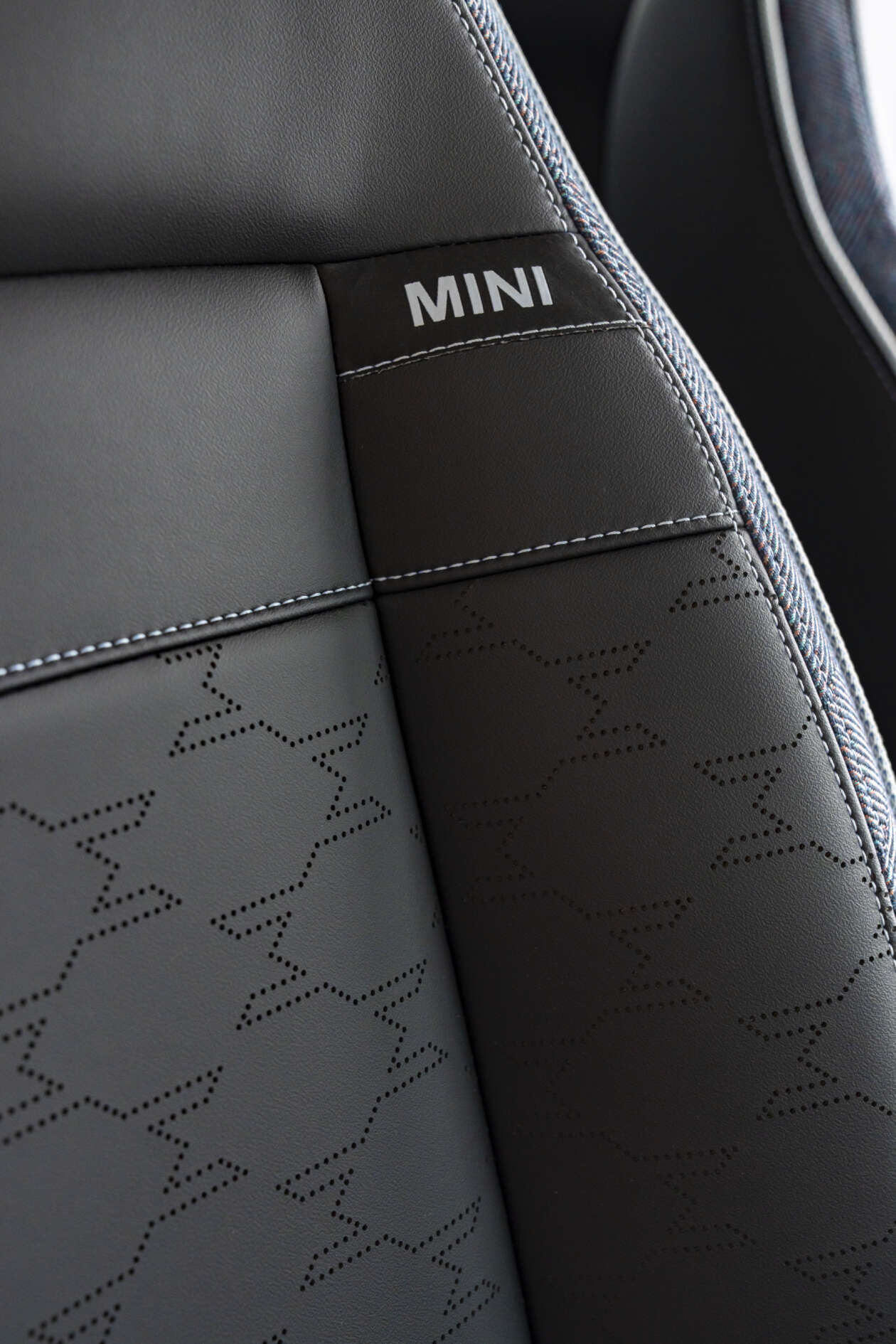 mini-cooper-e-classic-54 - Paul Tan's Automotive News