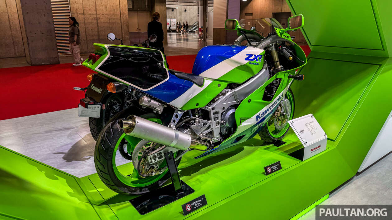1990_Kawasaki_ZXR400R-3 - Paul Tan's Automotive News