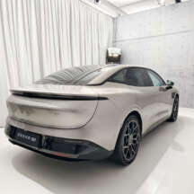 Zeekr 007 revealed - EV sedan with single-, dual-motor versions, full ...