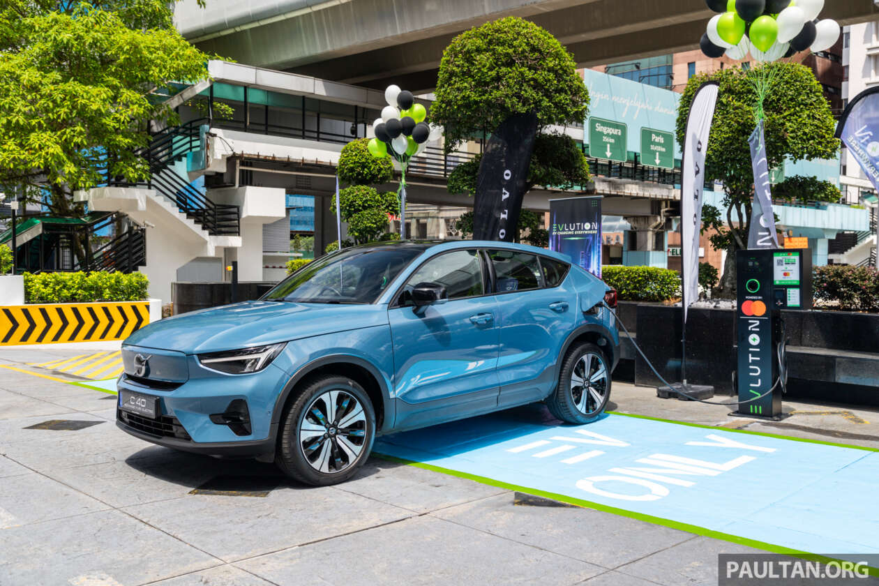 EV charging stations expected to double to 4,000 by next year; 10,000 ...