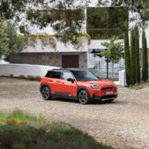 2024 MINI Aceman debuts - new crossover between Cooper, Countryman; up ...
