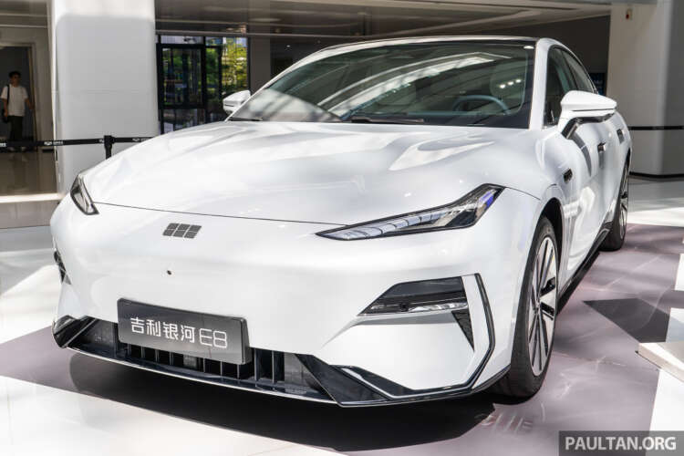 Geely Galaxy E8 EV - 272 PS RWD and 646 PS dual-motor, up to 665 km ...