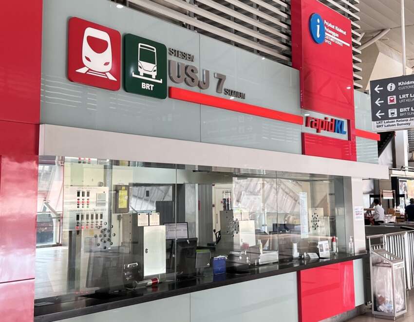 Rapid KL memperkenalkan mod pembayaran kad debit/kredit di kaunter LRT ...