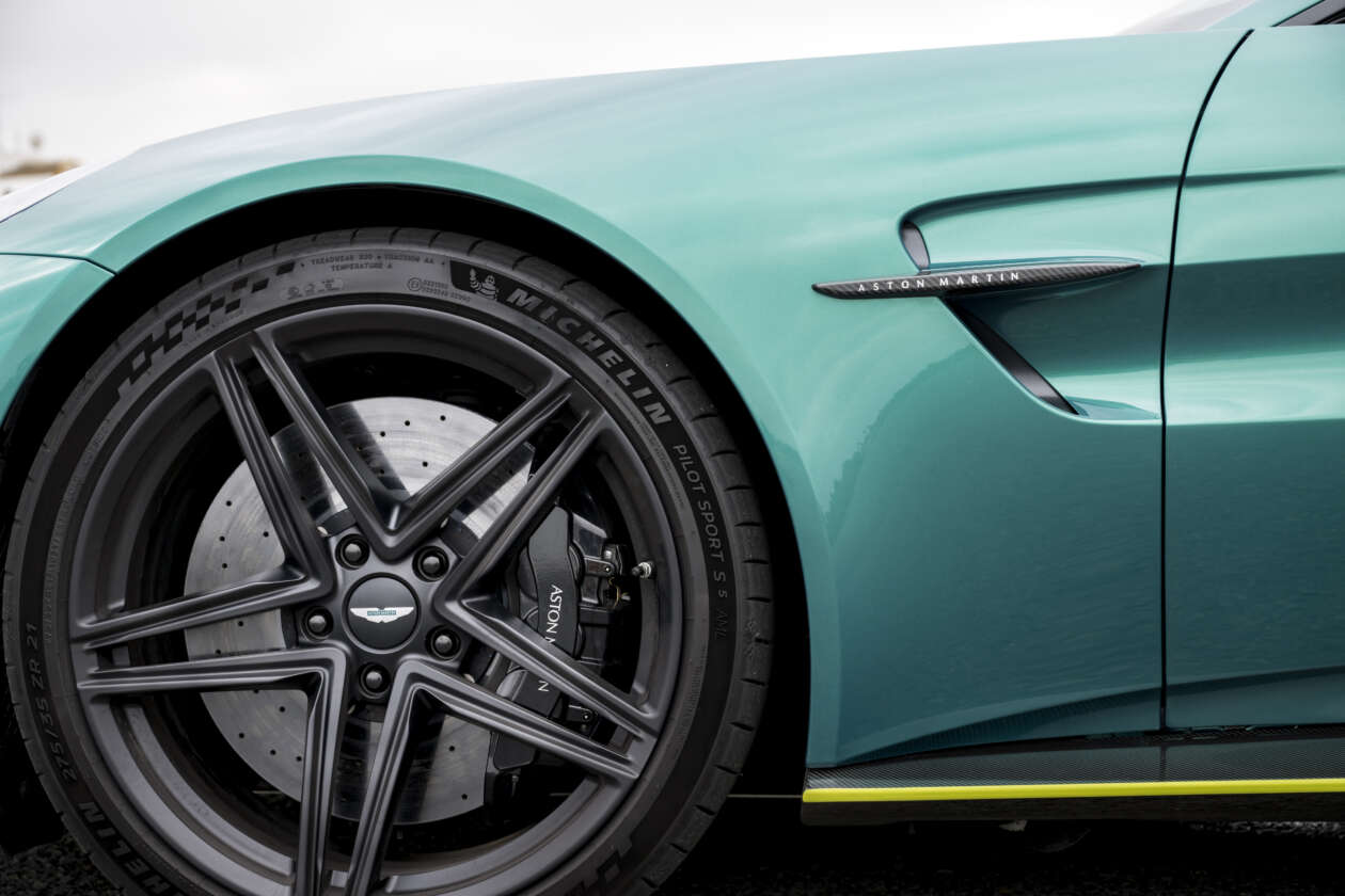 2024 Aston Martin Vantage official on-location 145 - Paul Tan's ...